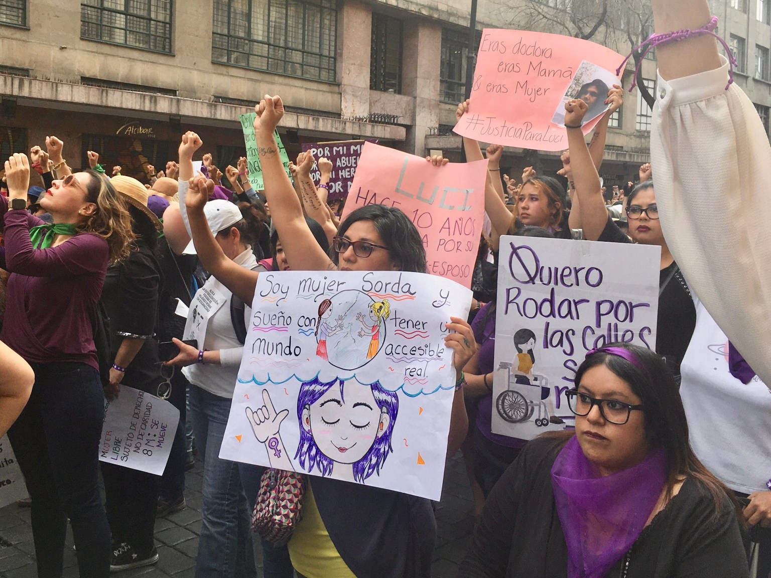 Glotofobia y audismo: la doble discriminación sobre las personas sordas